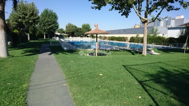 Piso en venta en Naranjo-La Serna en Naranjo-La Serna por 187,000