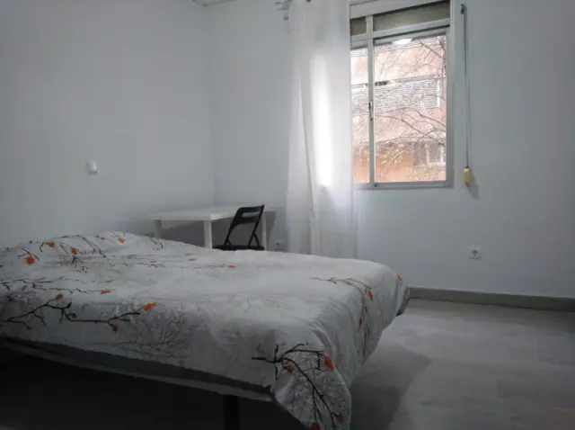 Habitación en alquiler en Carrer del Fluvià, 290 en Sant Martí de ...