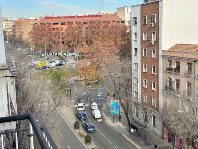 Piso en venta en Calle de Embajadores en Chopera por 459,900