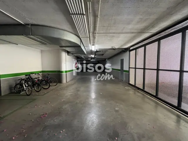 Garaje en venta en Calle Escritora Emily Santa Cruz en Poniente-Norte ...