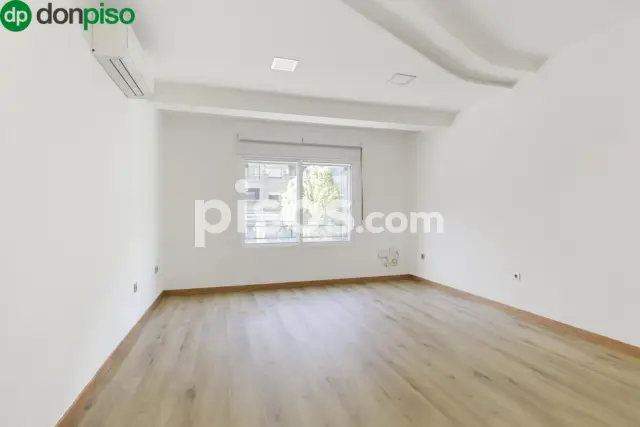 Piso en venta en Calle Cam. de Rda. en Camino de Ronda por 259.000