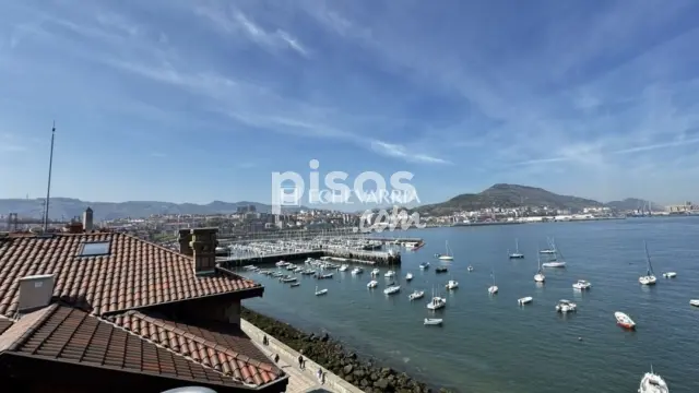 Piso en venta en Muelle de Las Arenas en Areeta por 1.790.000