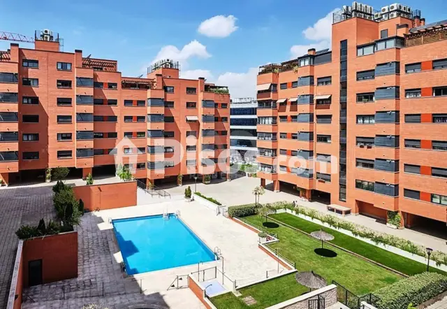 Piso en alquiler en Area Metropolitana en Simancas por 1.300 €/mes