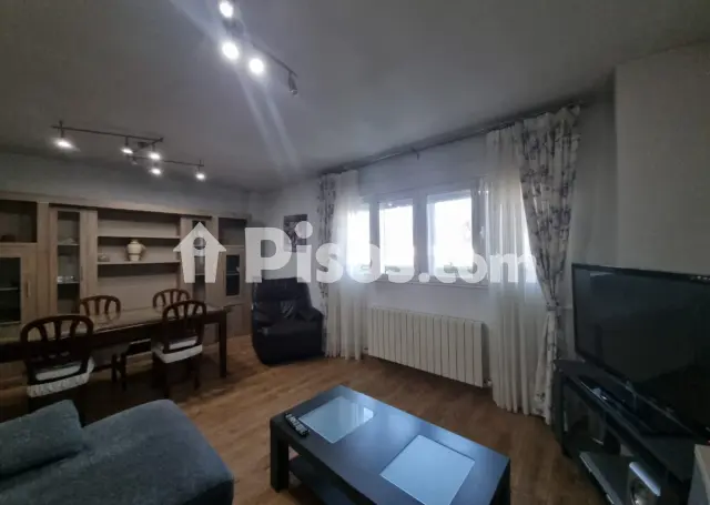 Piso en alquiler en Avenida Coto San Isidro, cerca de Calle Mora en ...