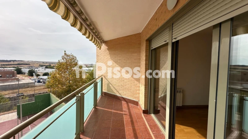 Piso en venta en Rivas Urbanizaciones en Centro por 450.000