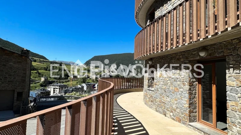 Piso en alquiler en Canillo en Canillo por 1.900 €/mes