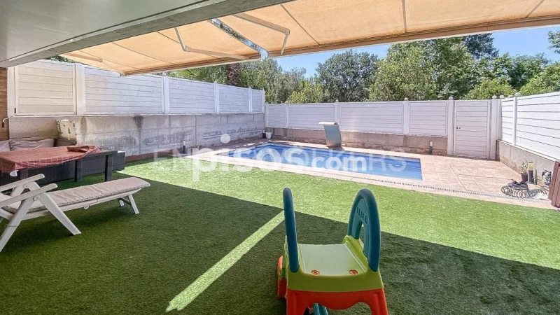 Casa adosada en venta en Sant Quirze del Vallès en Sant Quirze del Vallès por 745,000