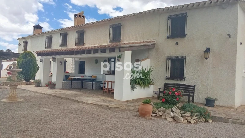 Casa rústica en venta en Vélez-Rubio en Vélez-Rubio por 530.000