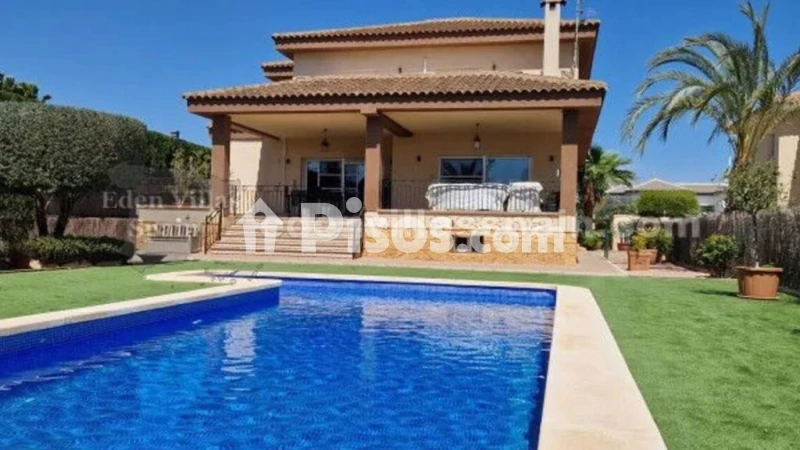 Chalet en venta en Avinguda Valverde en Torrellano-Valverde-Parc ...