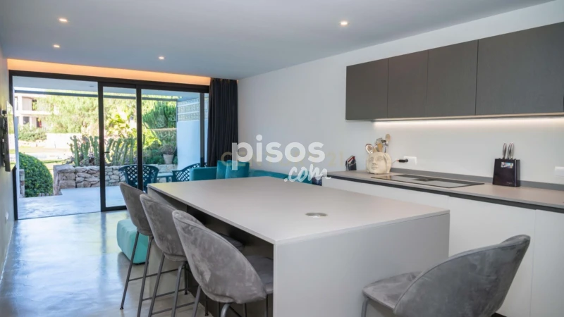 Piso en alquiler en Carrer Paris en Santa Eulària des Riu por 1.700 €/mes