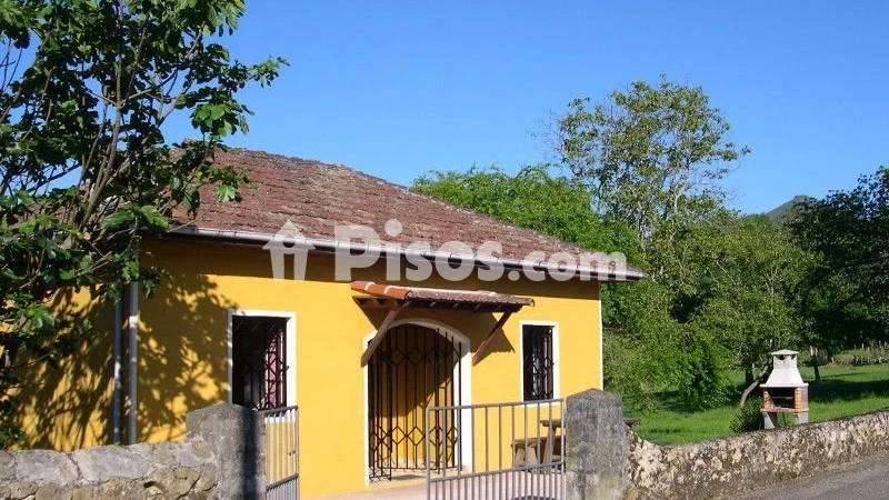 Chalet en venta en Infiesto en Infiesto por 85,000