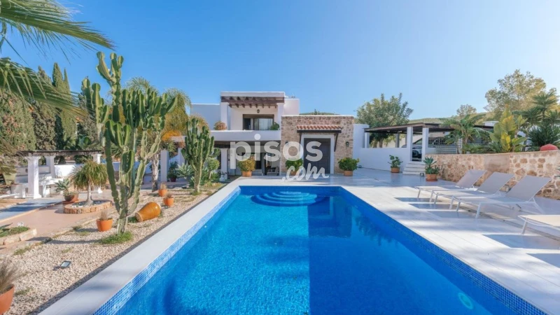 Casa en venta en Carrer de Jesús, 39 en Santa Eulària des Riu por 3.950 ...