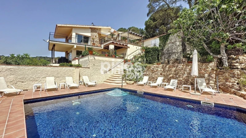 Chalet en venta en Tossa de Mar en Tossa de Mar por 950,000