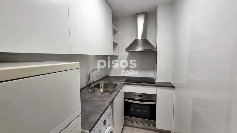 Estudio en alquiler en Calle de Fuente del Saz en Hispanoamérica por ...