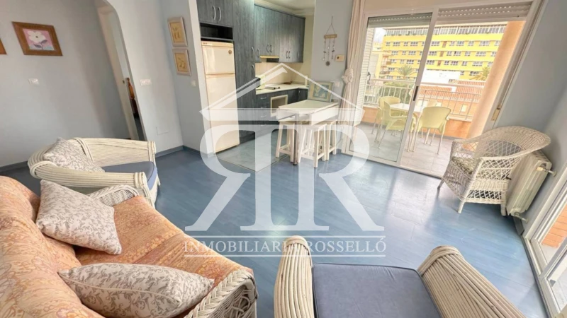 Piso en venta en Calle de la Doctora Ángela Santamaría Giménez en ...