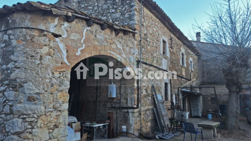 Casa rústica en venta en Gironès en Celra por 320,000
