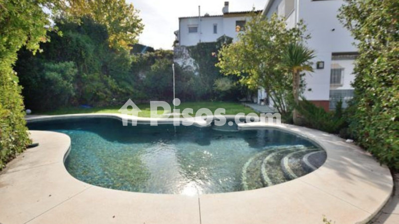 Chalet en venta en Ronda en Ronda por 840,000