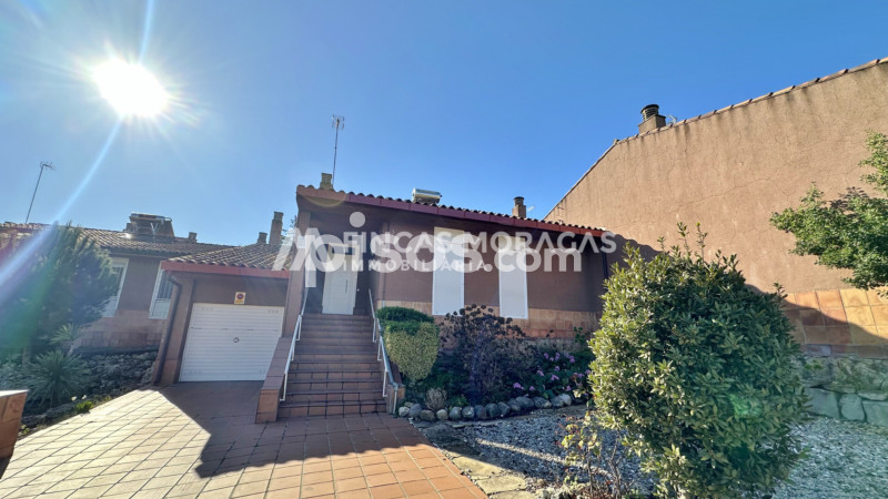 Casa adosada en venta en Carrer dels Castanyers en Sant Quirze del Vallès por 480,000