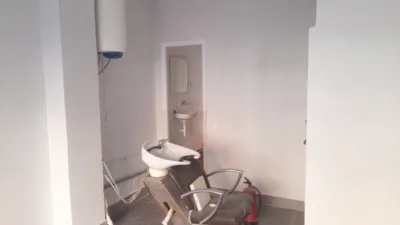 Local comercial en venta en Calle de Euskal Herría en Algorta por 50.000