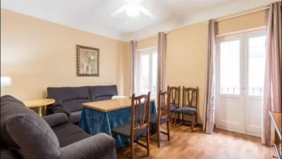 Piso en alquiler en Granada en Centro-Catedral por 900 €/mes