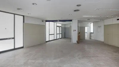 Local comercial en venta en Calle C- Josep M. Sagarra, Número 0 en Els ...