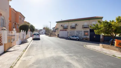 Local comercial en venta en Calle Mirador de la Sierra en Gójar por 150 ...