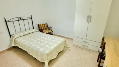 Piso en alquiler en Placeta Castillejos en Centro-Catedral por 750 €/mes