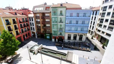Piso en venta en Calle del Conde Ansúrez en Centro por 225.000