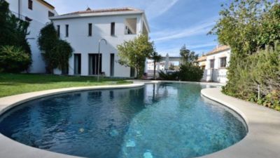 Chalet en venta en Ronda en Ronda por 840,000