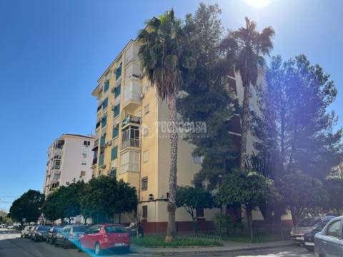 Pisos en Parque Alcosa-Jardines del Edén, Distrito Este-Alcosa-Torreblanca. Sevilla Capital ...