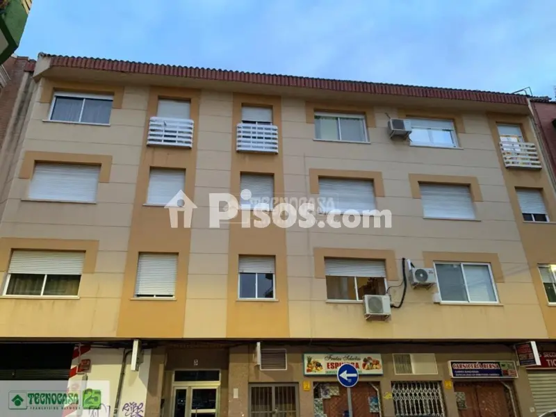 Piso en venta en Plaza de Toros-La Guija-Santa María-Ciudad Jardín-Los ...