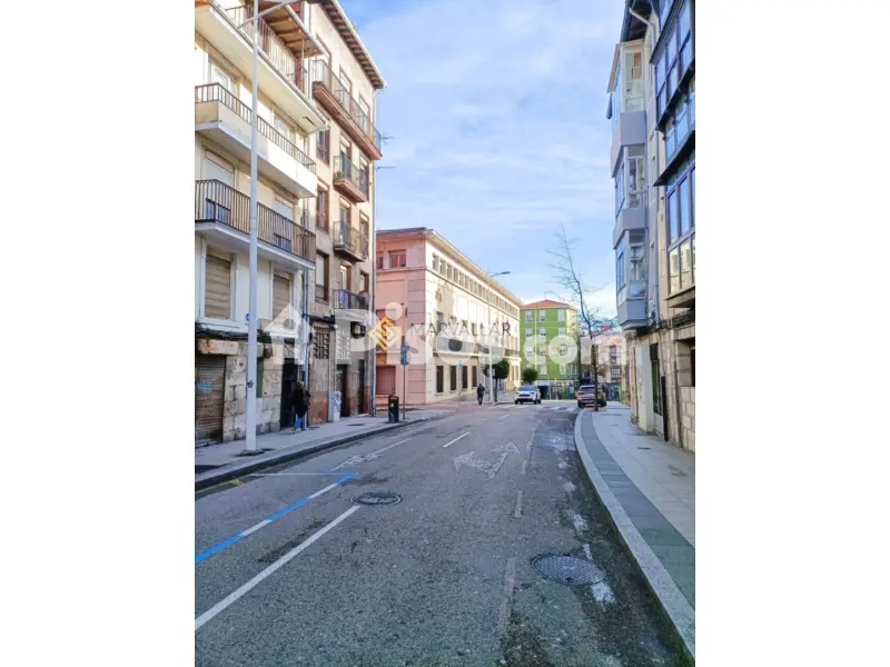 Edificio en venta en Numancia-San Fernando en Numancia-San Fernando por ...