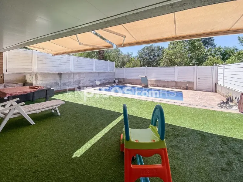 Casa adosada en venta en Sant Quirze del Vallès en Sant Quirze del Vallès por 745,000