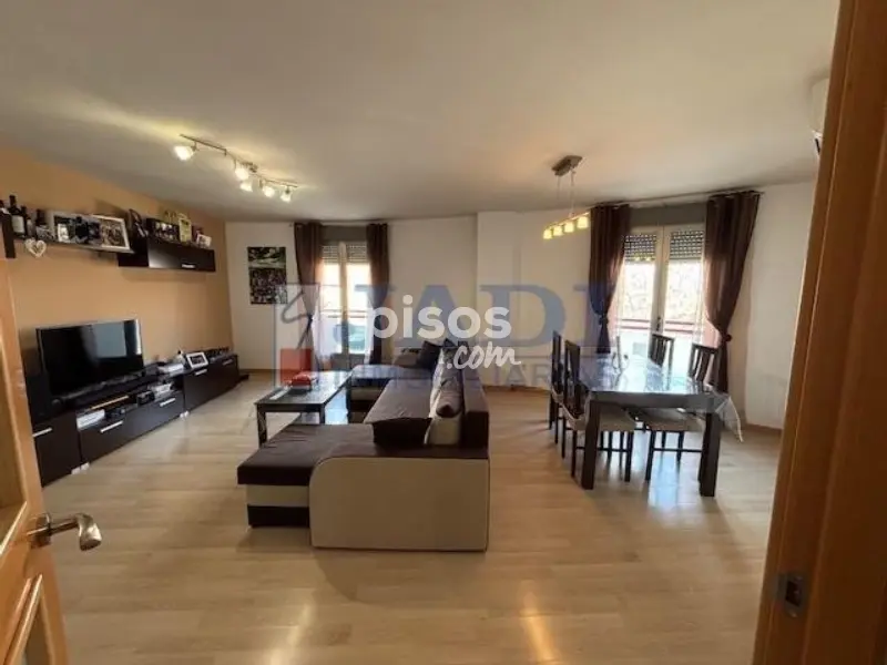 Piso en venta en Jesus Baeza en Valdepeñas por 149.000