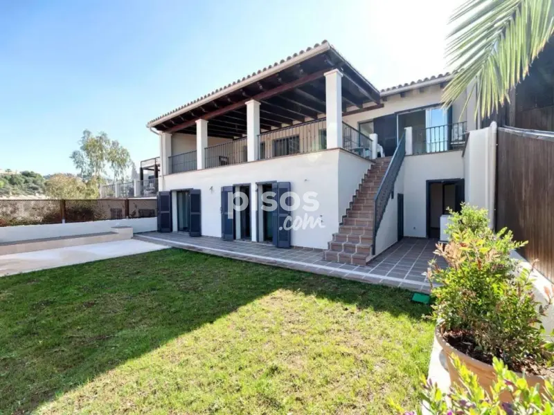 Casa adosada en venta en los Arqueros-Puerto del Almendro en Los ...