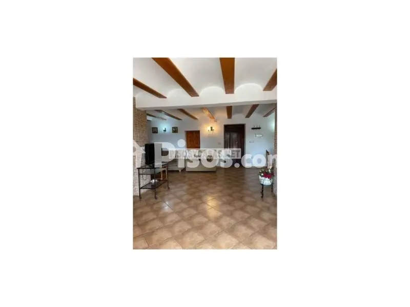 Chalet en venta en Calle Albereda Castilblanques, Número 3 en Cortes de ...