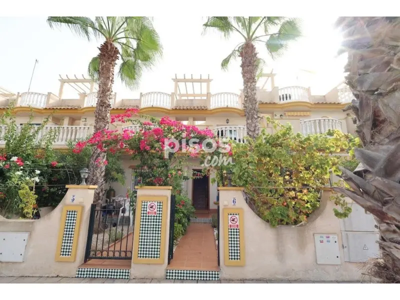 Chalet en venta en Cabo Roig en Cabo Roig-La Zenia-La Regia por 255.000
