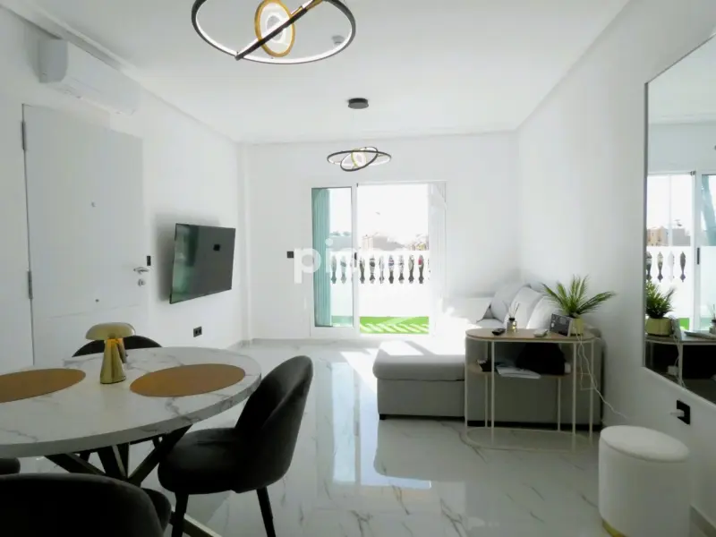 Piso en venta en Punta Prima-Ciñuelica-Alameda del Mar en Punta Prima ...