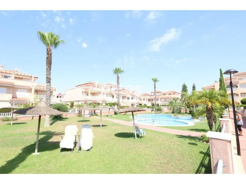 Casa en venta en Punta Prima en Punta Prima-Ciñuelica-Alameda del Mar ...