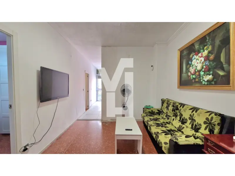 Piso en venta en Avenida de Barcelona en La Trinidad-Mármoles-Perchel ...