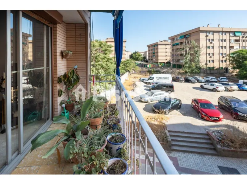 Piso en venta en Camino de Ronda, cerca de Calle Génova en Camino de ...