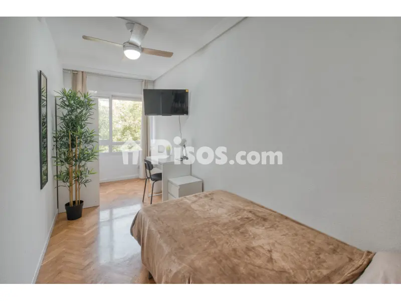 Habitación en alquiler en Calle del Cerrojo en La Trinidad-Mármoles ...