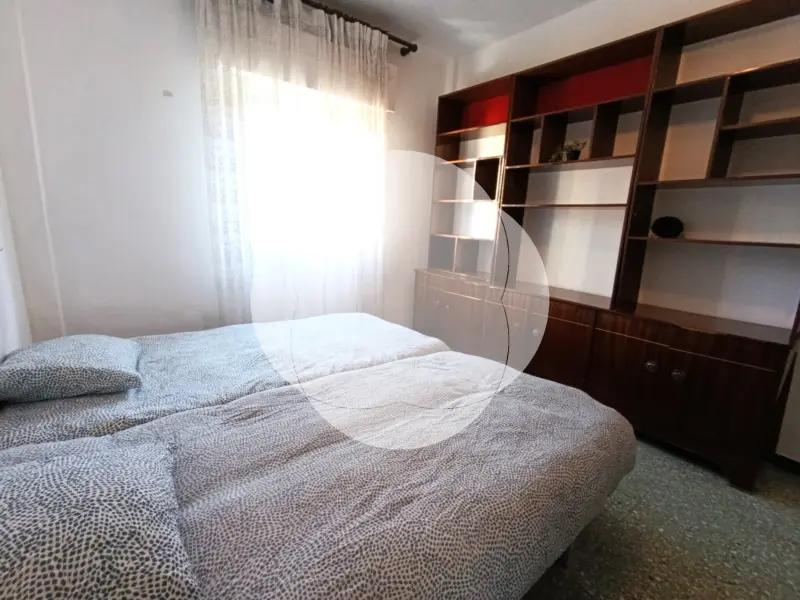 Habitación en alquiler en Calle de Faustino Álvarez en San Gil por 345 ...