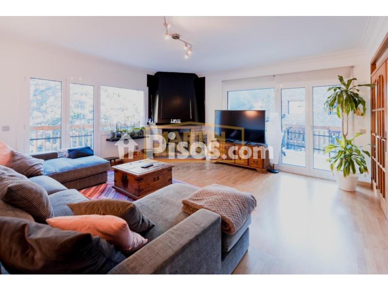 Chalet en venta en Sant Julià de Lòria en La Margineda por 2,300,000